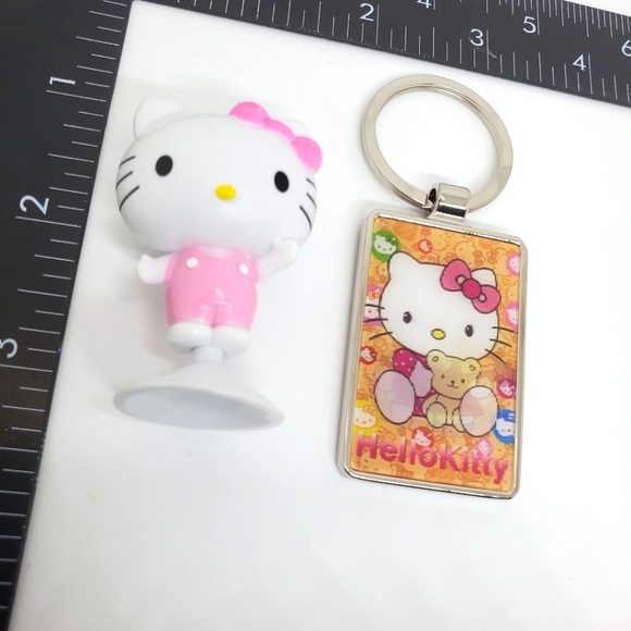 Hello Kitty | Accessories | Hello Kitty Lenticular Keychain And Pvc ...